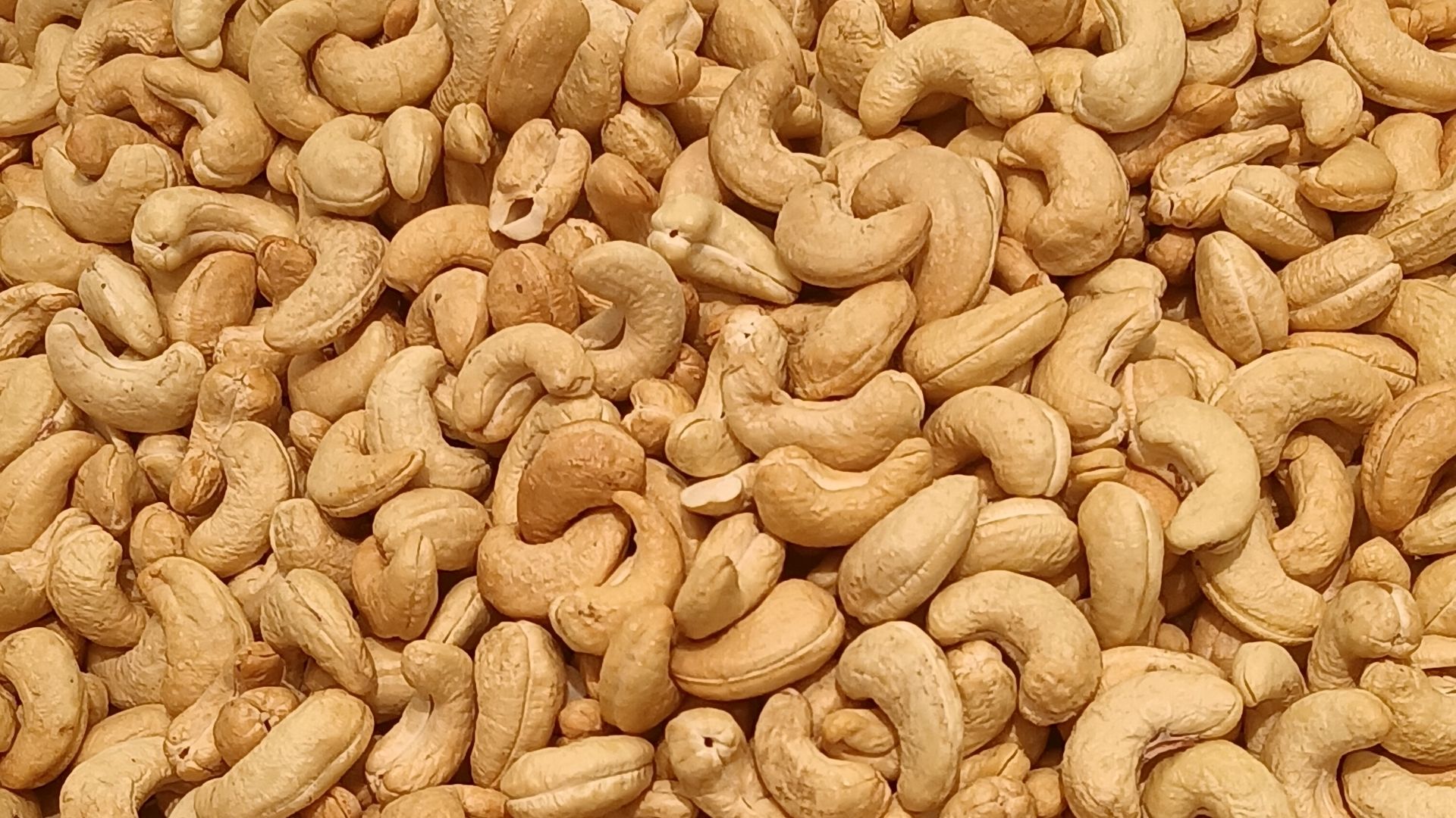 20 Foods With Healthy Fats