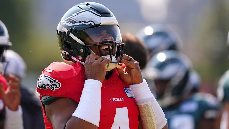 Cleveland media’s strong verdict on Jalen Hurts & Eagles after camp ...