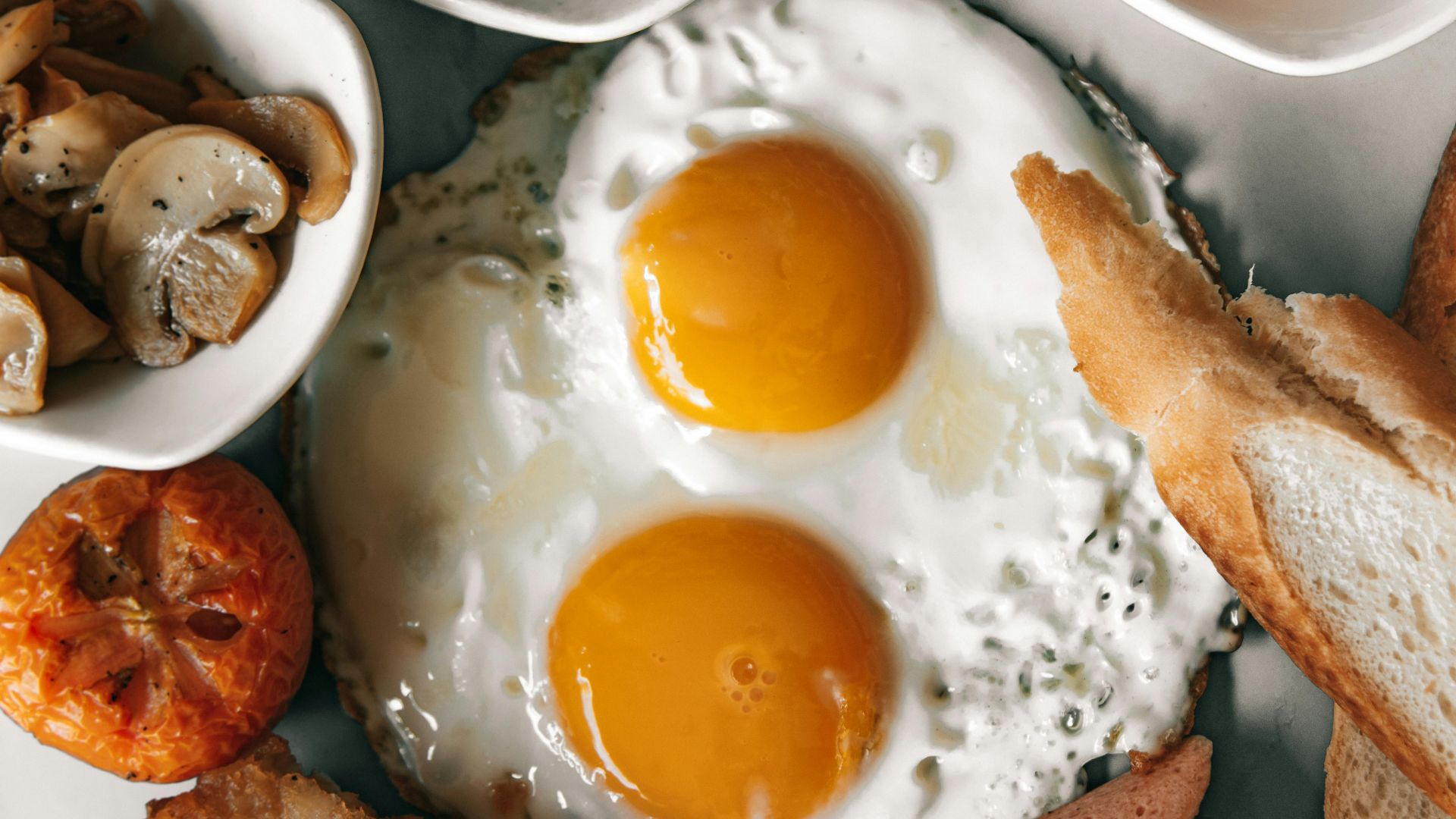 20 Foods With Healthy Fats
