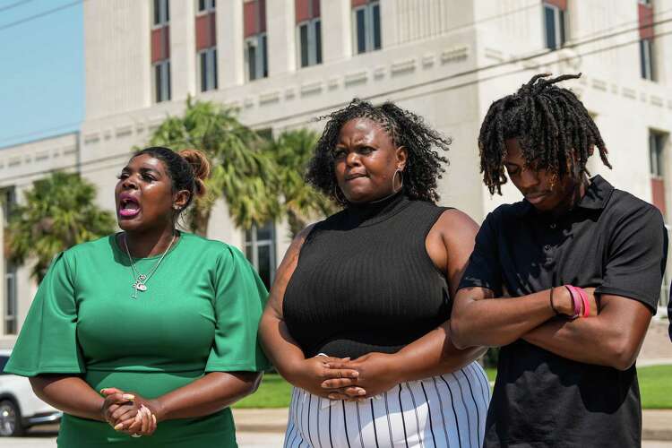 Federal judge dismisses Darryl George's case against Barbers Hill ISD ...