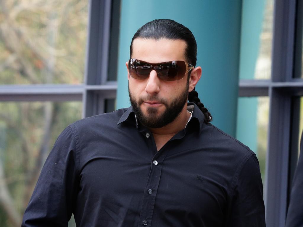 Taxi driver didn’t see slain gangster
