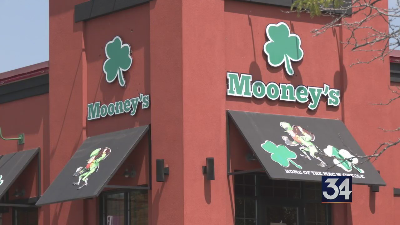 Mooney's closes