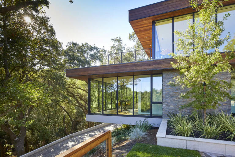 Hidden Treasure: CA Home Features Sliding Glass Walls for Indoor ...