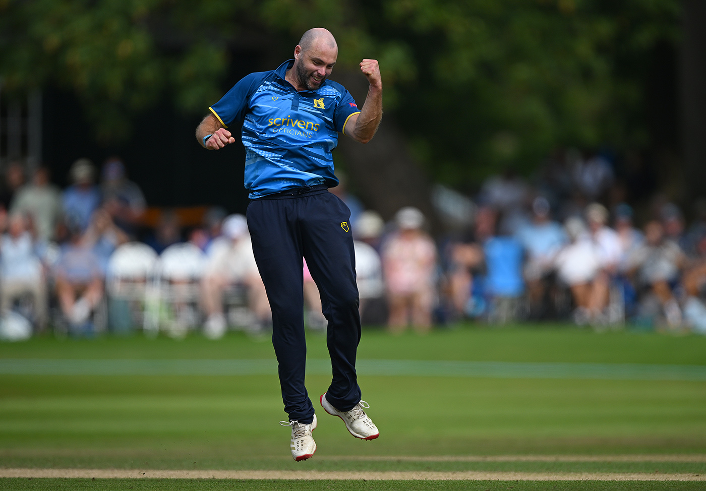 Middlesex wrap up back-to-back victories on the road