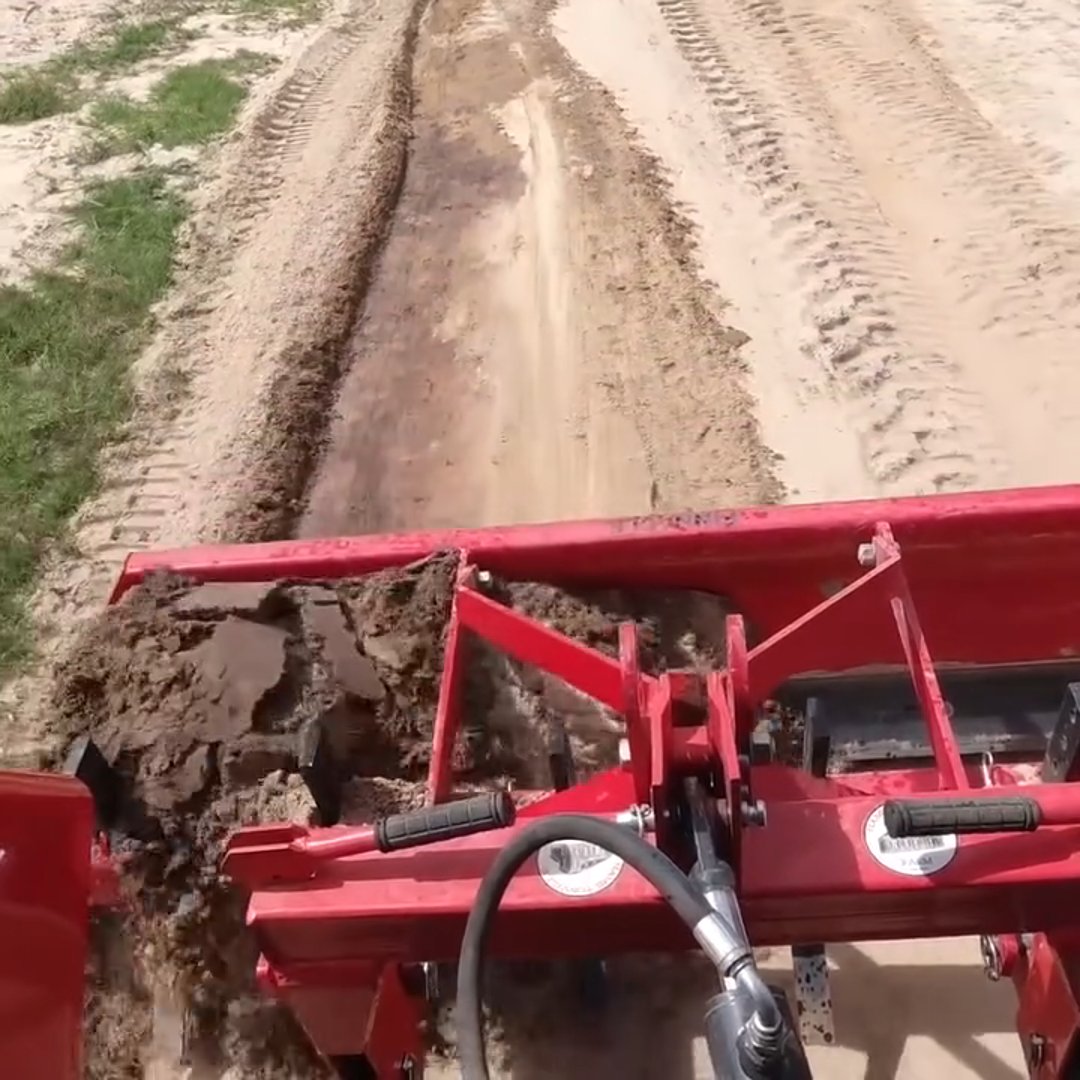 Fixing Driveway Flooding with a Box Blade