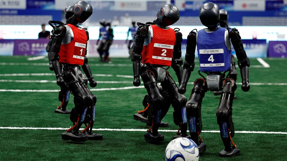 China’s 2025 robot Olympics: Humanoids compete in football, races, and ...
