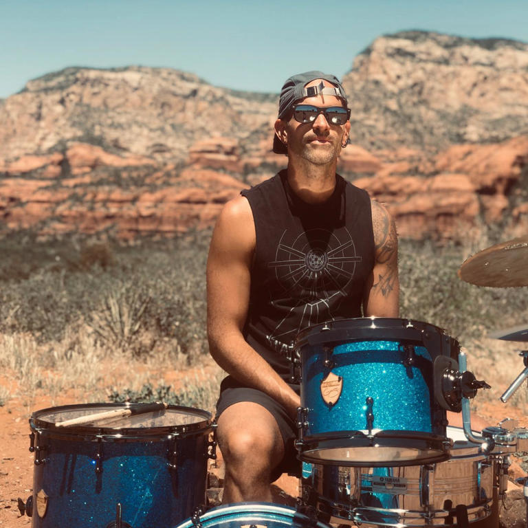 Kelly Clarkson’s ex-assistant Brittney Marie Jones allegedly cheated on husband with Brandon ...