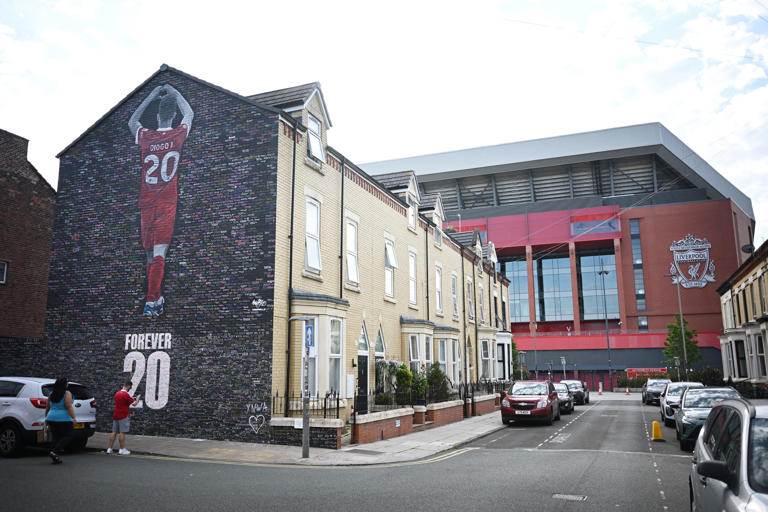 Liverpool v Bournemouth live: Salah gets his 10th opening-day goal as ...