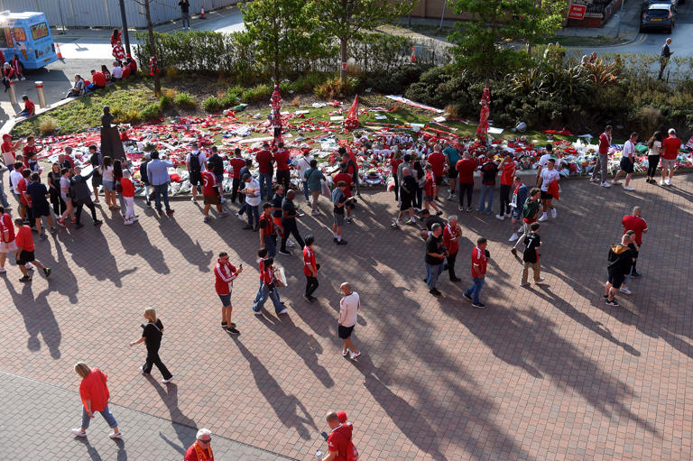 Liverpool v Bournemouth live: Salah gets his 10th opening-day goal as ...