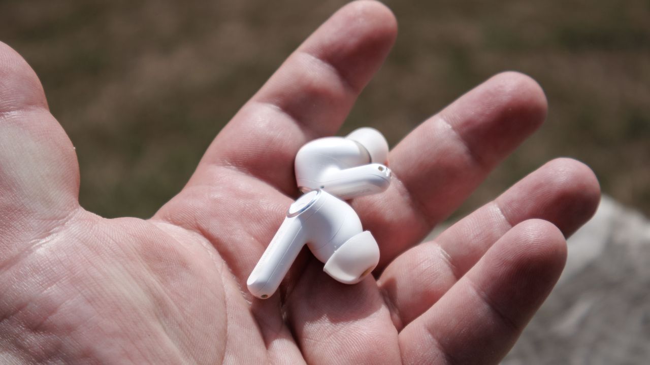 Forget AirPods Pro — these are my favorite wireless earbuds with even ...