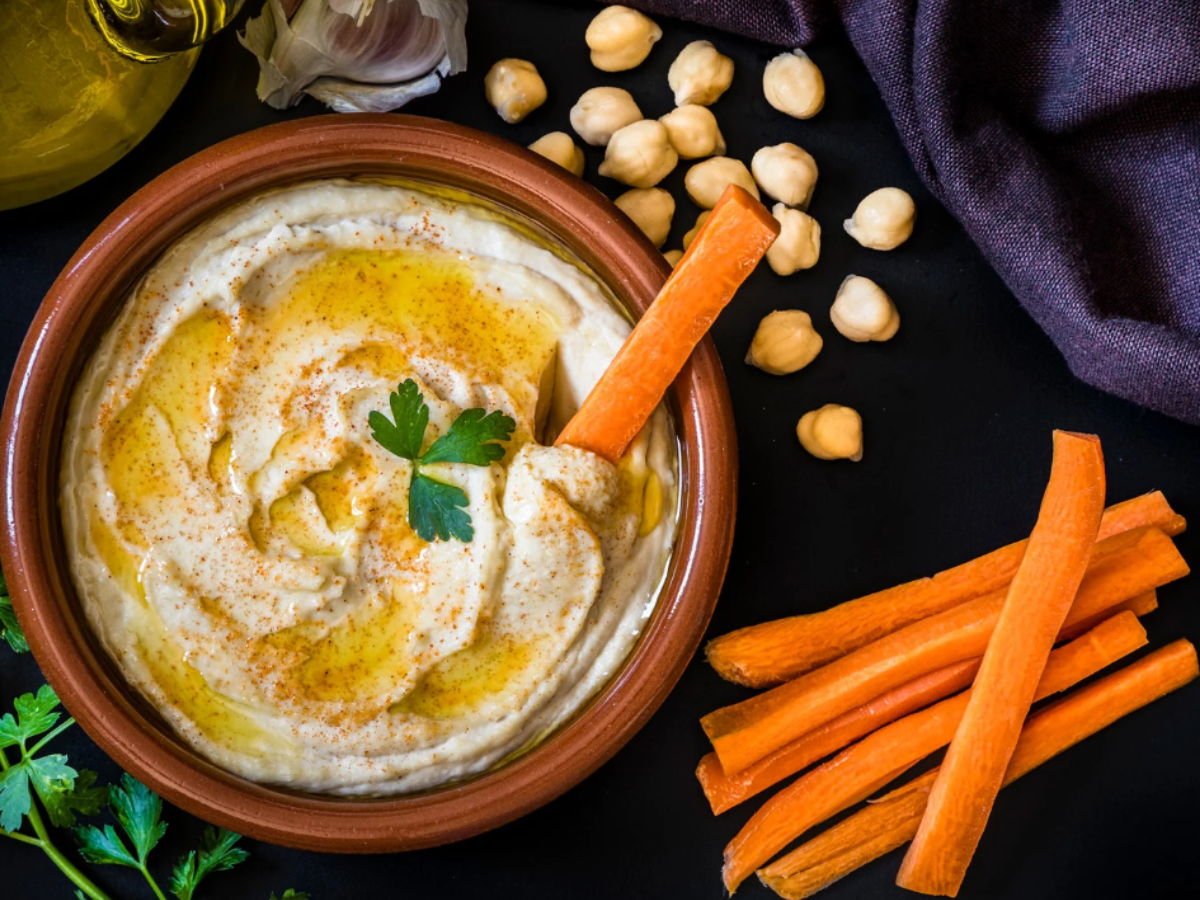 How to make hummus using Indian masalas