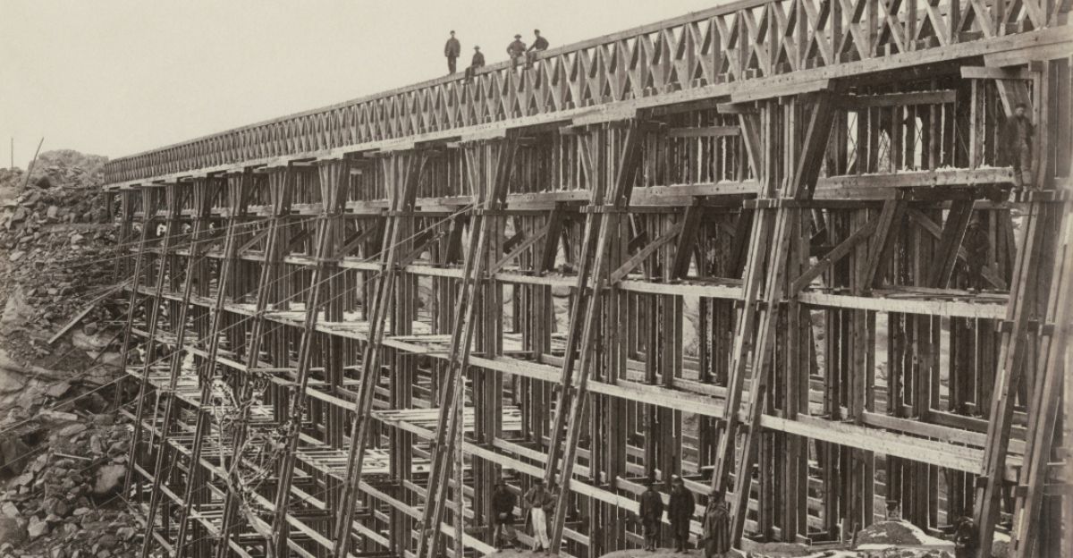 16 Photos That Tell the Story of the Transcontinental Railroad