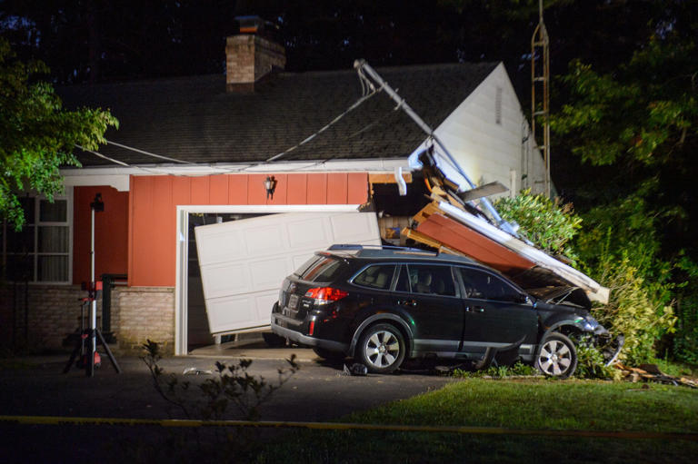 SUV crashes into occupied house in New Oxford on evening of Aug. 15