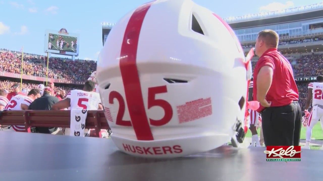 Former NFL player now tackling healthy meals for man's best friend