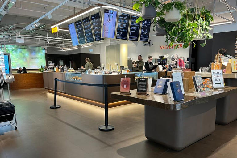 Inside Manchester's new Hotel Chocolat Velvetiser Cafe with molten ...