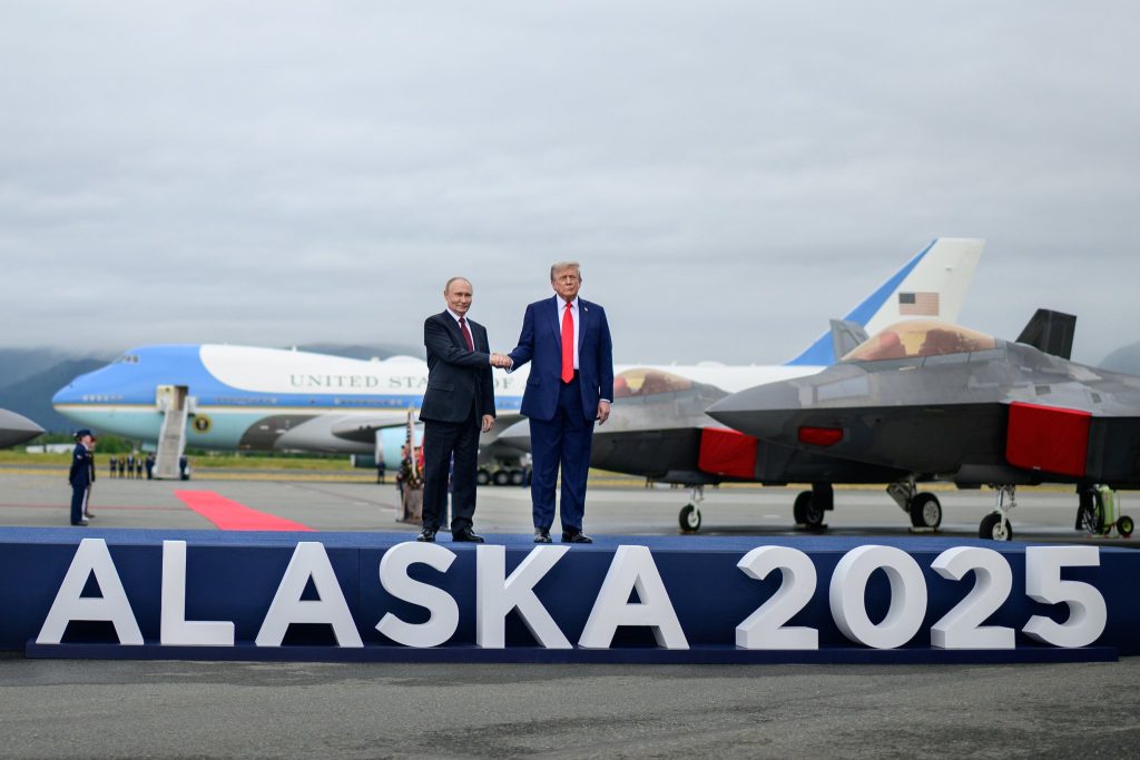 Le reazioni al vertice Trump-Putin: per i media ucraini l’incontro è ...