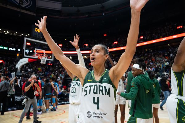 Storm, Dream thrill Vancouver crowd in historic WNBA game