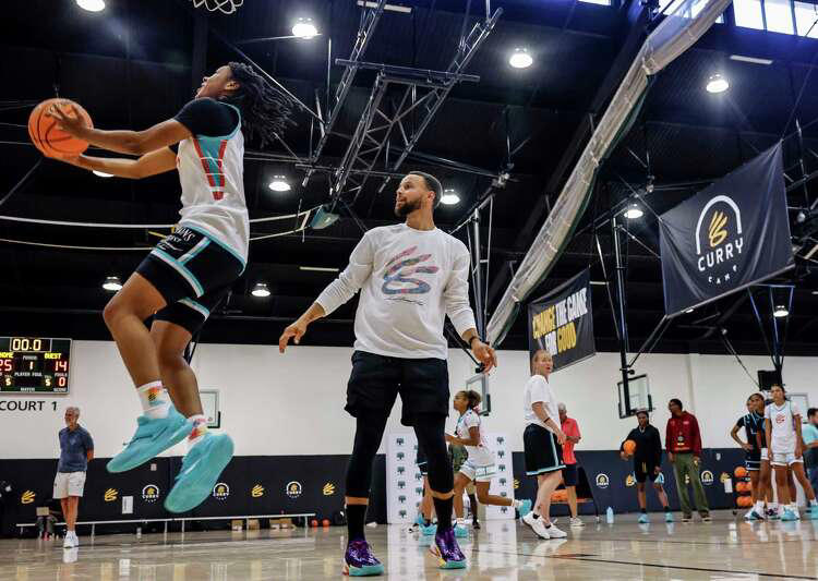 ‘He's got a golden touch': Warriors' Steph Curry helps mold next era of ...