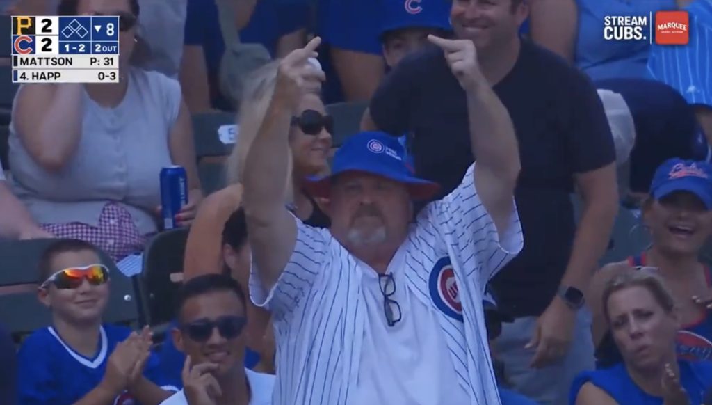Fan flips double-bird on broadcast