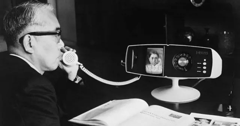 20 Photos Proving Video Calls Are Way Older Than You Think