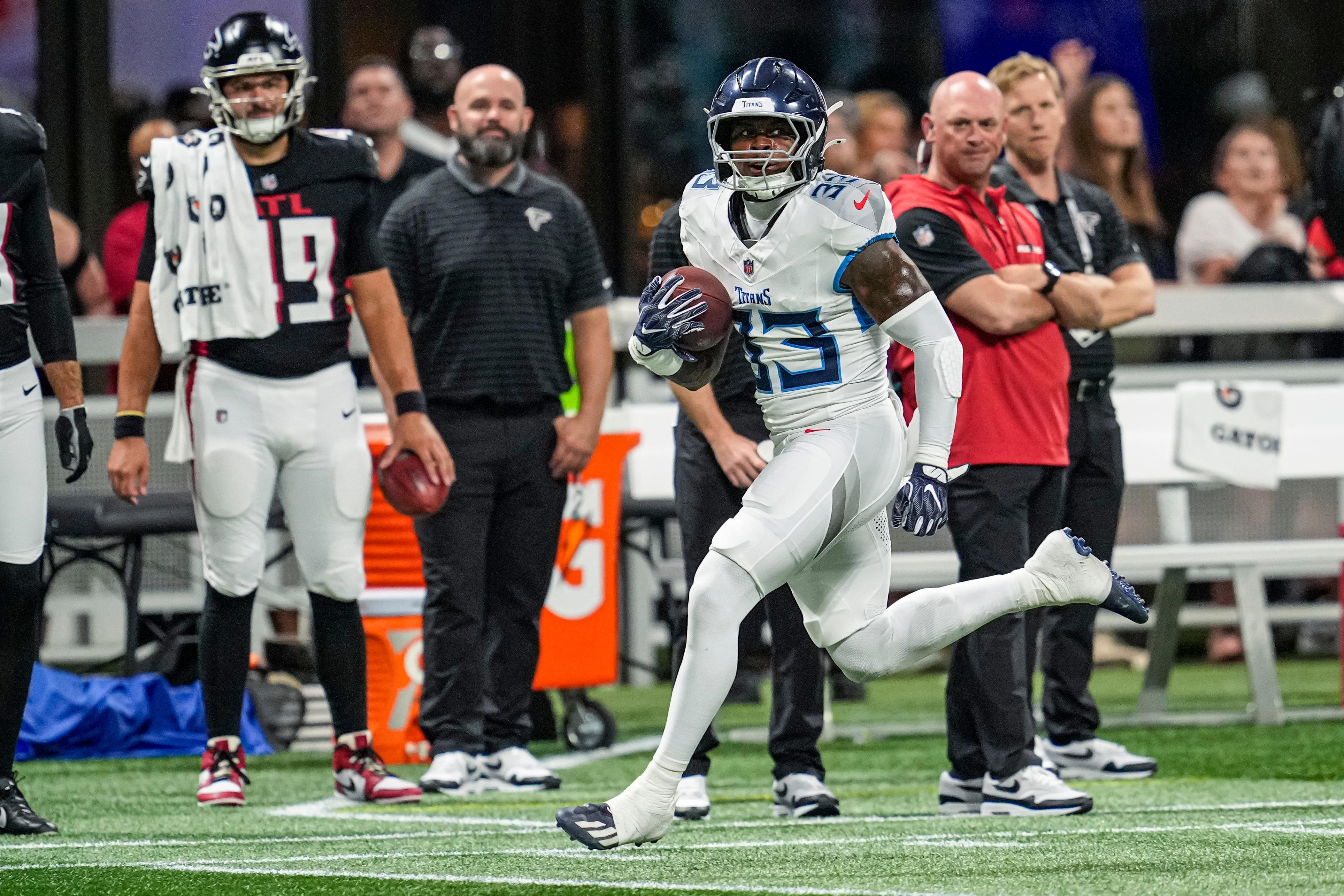 Tennessee Titans add safety Kendell Brooks to practice squad