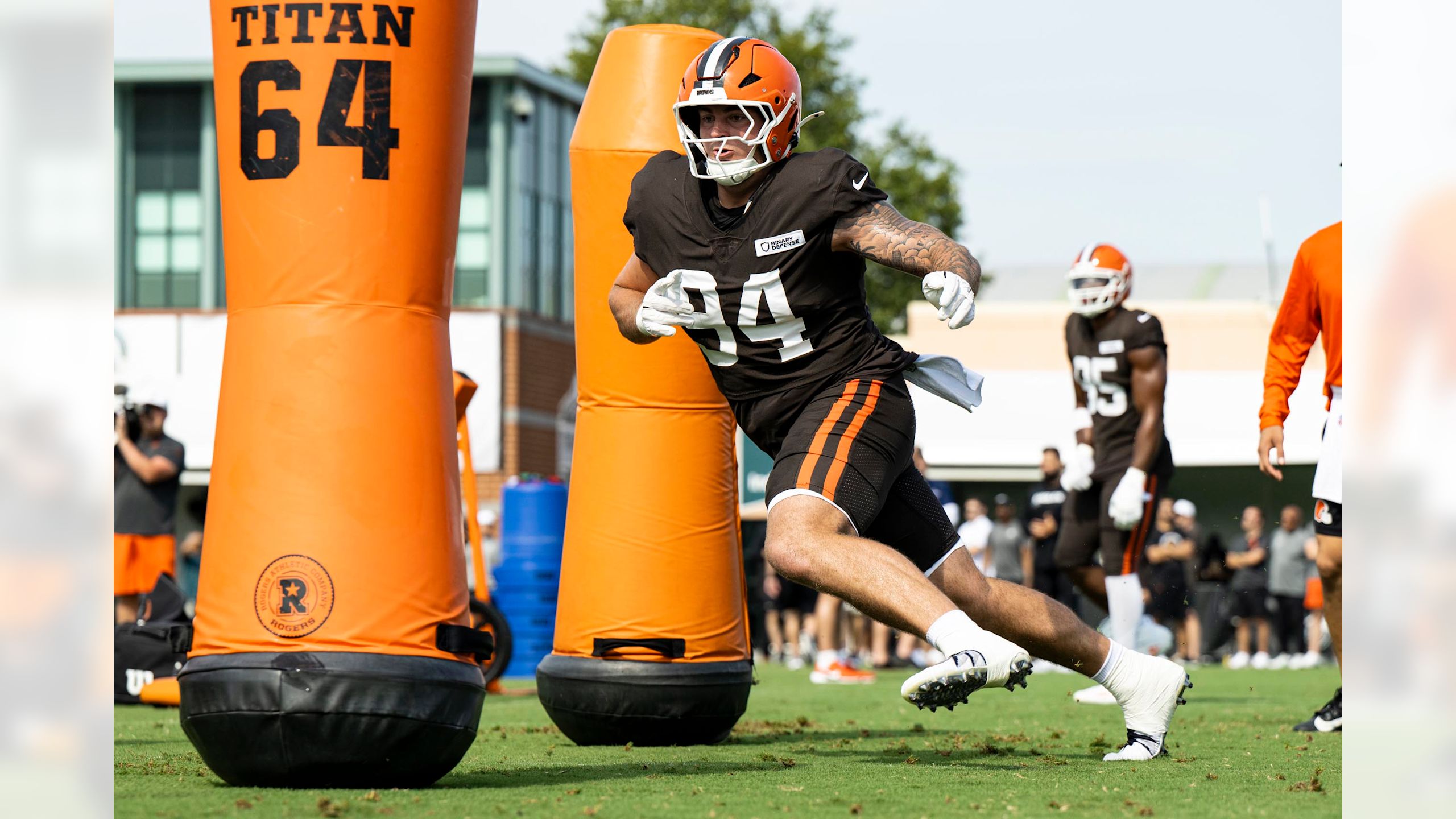 5 Observations About Browns Defense Dominating The Eagles In Joint Practice