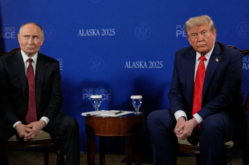 Putin avoided Trump's handshake trick as US President was 'nervous ...