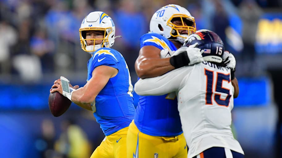 Chargers worked out former SB champion tackle following Rashawn Slater ...
