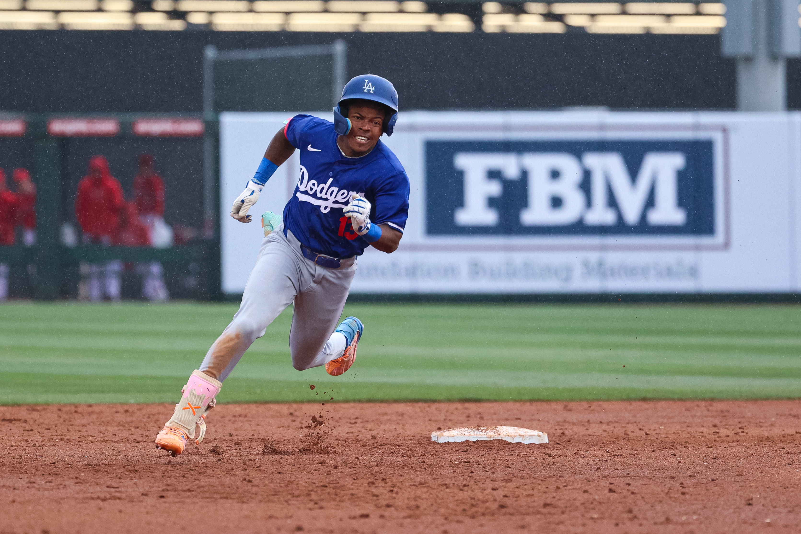 Dodgers minor league teams sweep Friday with tons of runs