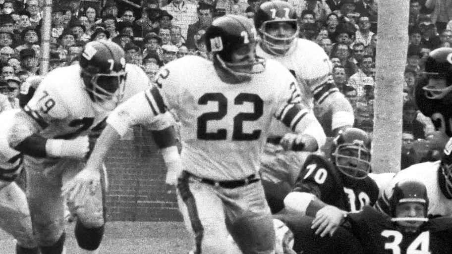 Number 22 and the NY Giants Player Who Wore It Best