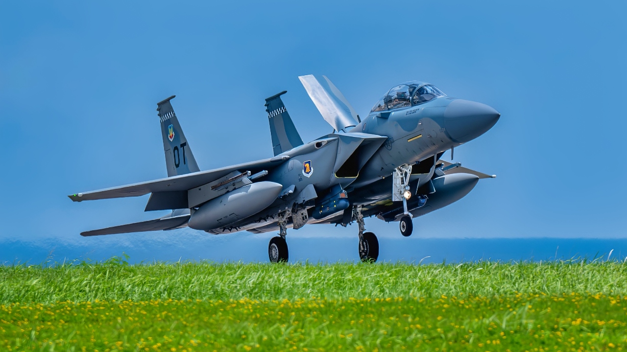 The New F-15EX Eagle II Fighter Doesn’t Need to Be Stealth