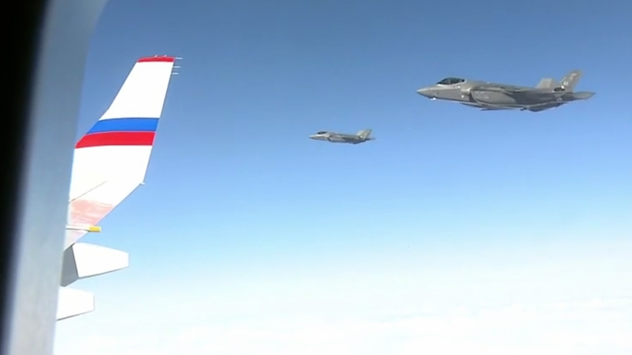 U.S. Fighter Jets Accompany Putin On His Return From Alaska