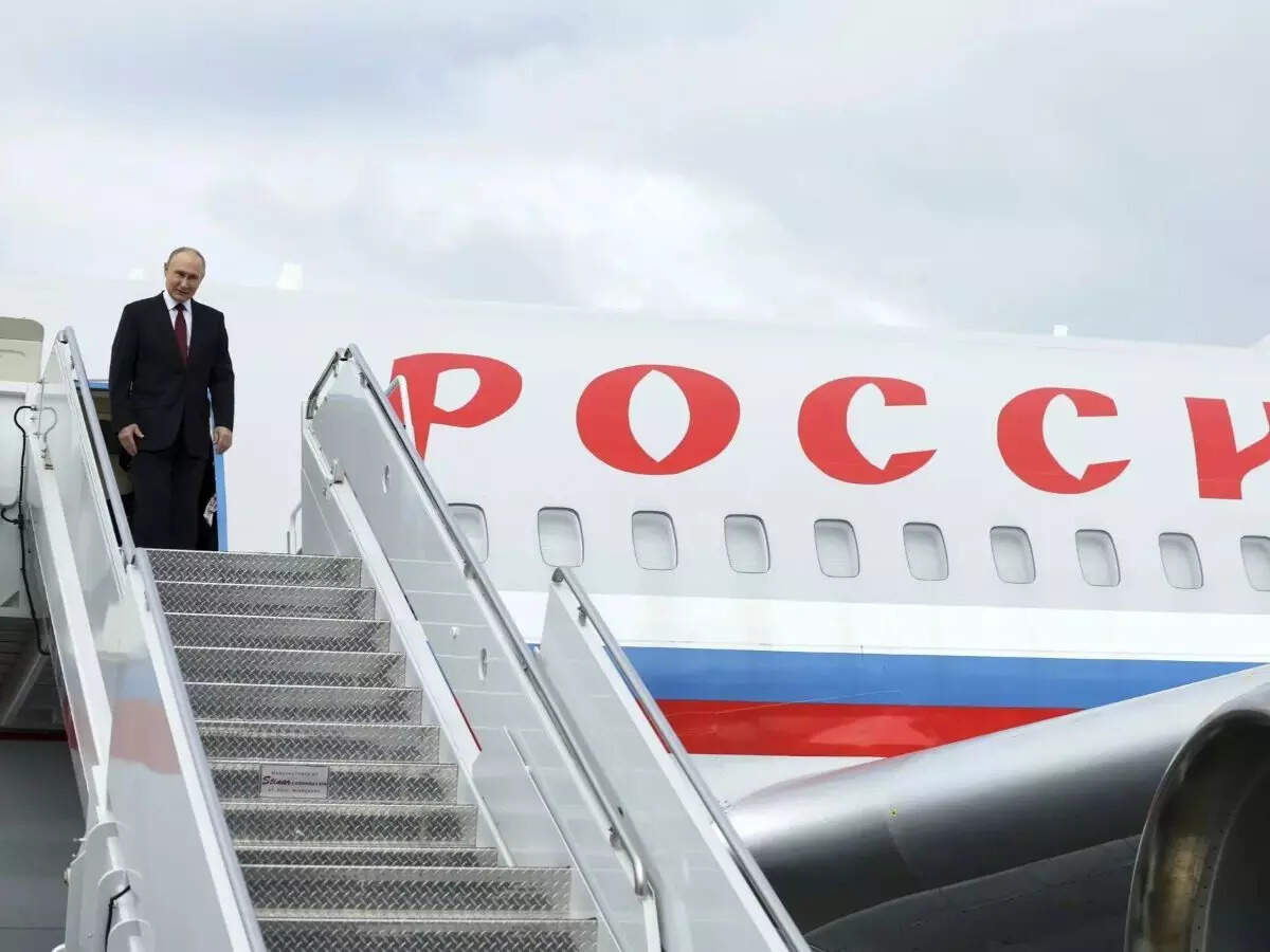 Putin emerges from the Alaska summit with increased stature and Trump ...