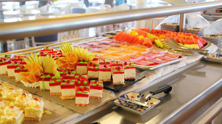 To Guarantee A Perfect Cruise Ship Experience, Here's What To Do At The ...