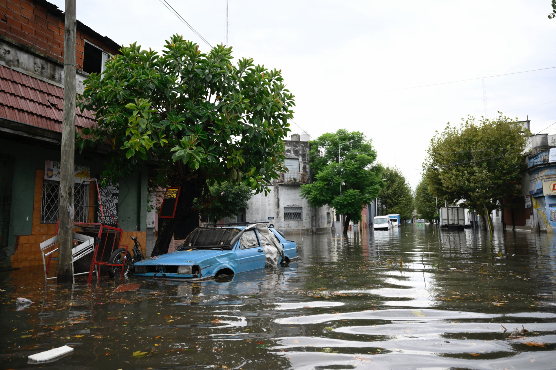 Big cities on the brink of natural disaster