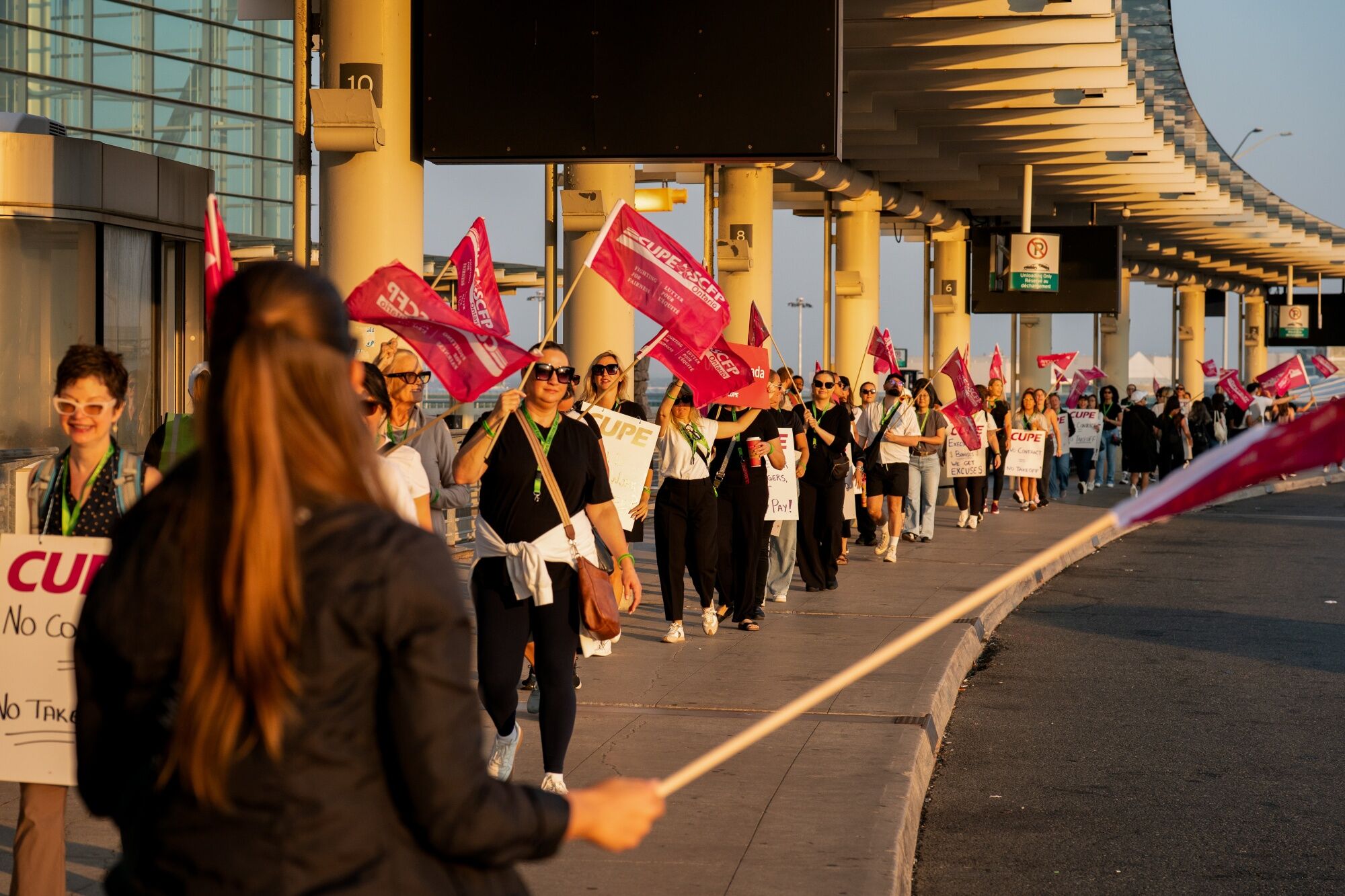Canada Directs Labor Board to End Strike at Biggest Airline