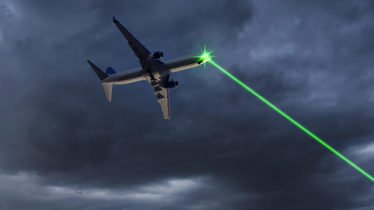 Here's Why Laser Pointers Can Be Dangerous For Airplanes