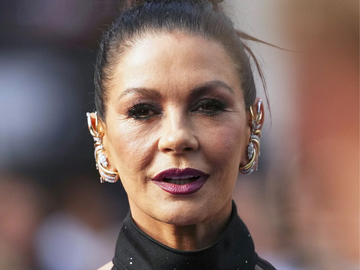 “What Happened to Her?” Catherine Zeta-Jones’ Recent Appearance Sparks ...
