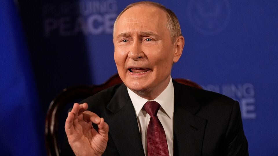 Did Putin’s ‘body double’ meet Trump? Conspiracy reignites over Russian ...