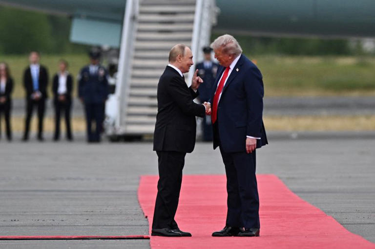 Inside Trump and Putin's intense private meeting as 3-hour conversation ...