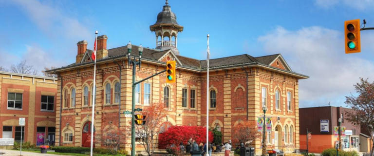 Sick of being stuck in traffic — check out the 12 best towns in Ontario ...
