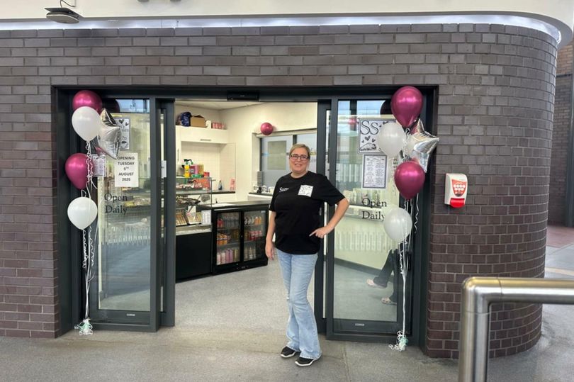 Cleaner swaps bleach for bread after spotting bus station had one thing ...