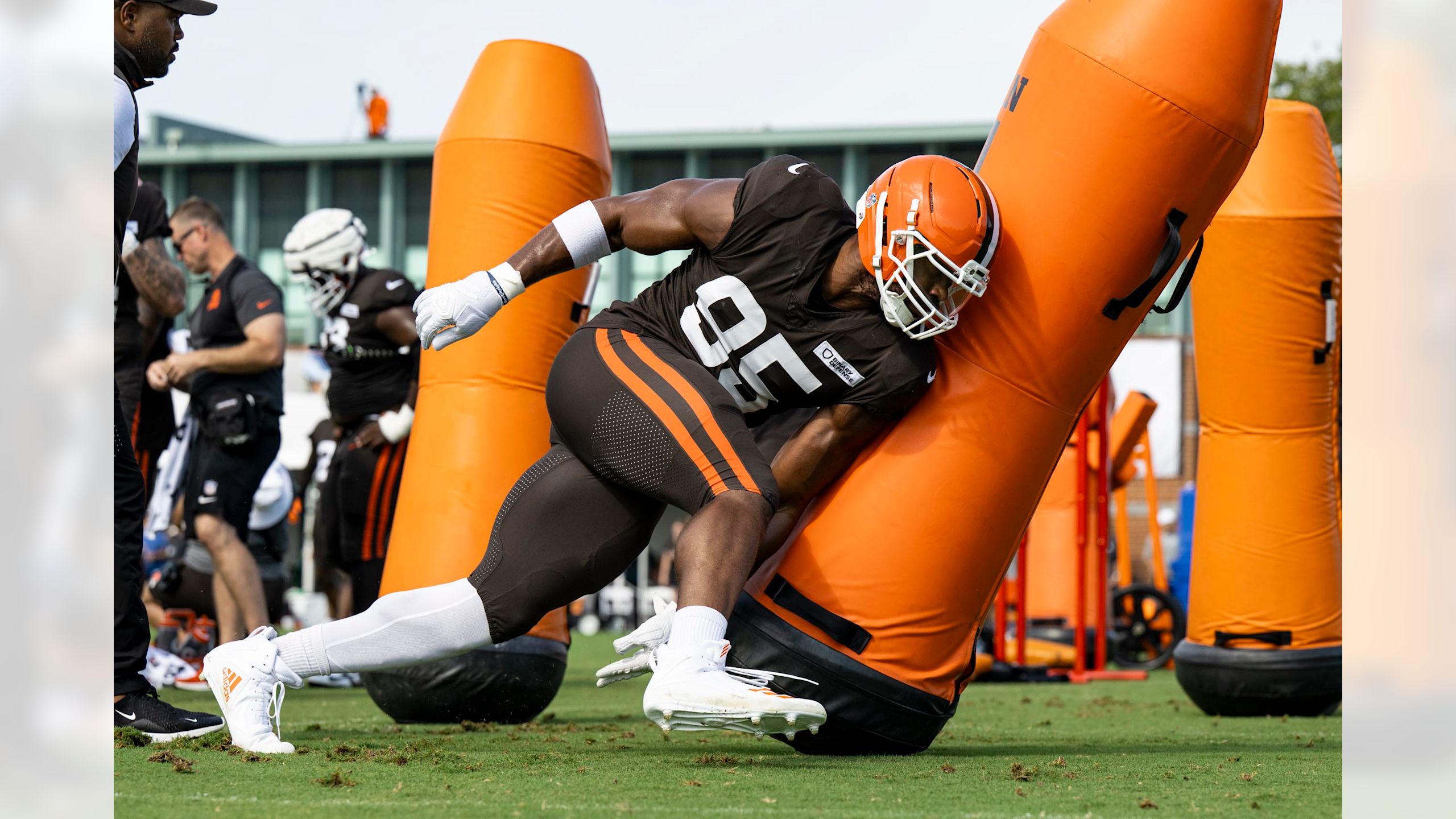 5 Observations About Browns Defense Dominating The Eagles In Joint Practice