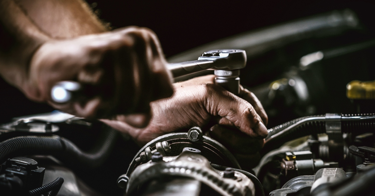 10 Red Flags Your Mechanic Is Ripping You Off (#5 Is the Worst)