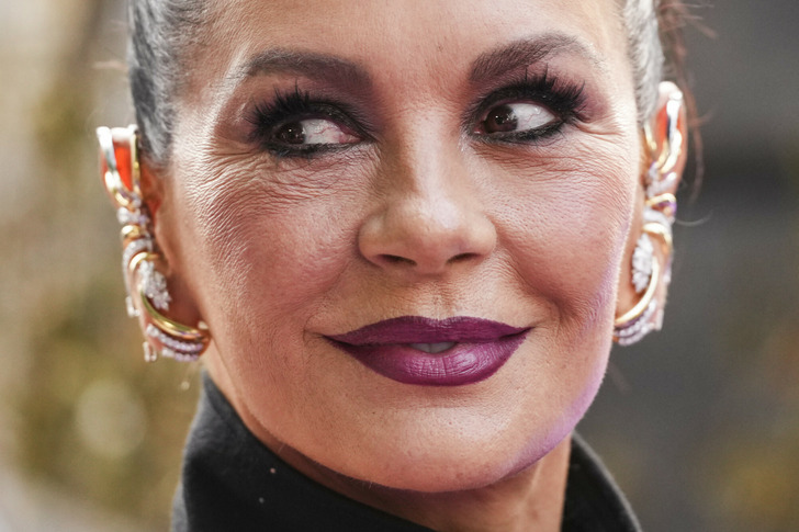 “What Happened to Her?” Catherine Zeta-Jones’ Recent Appearance Sparks ...