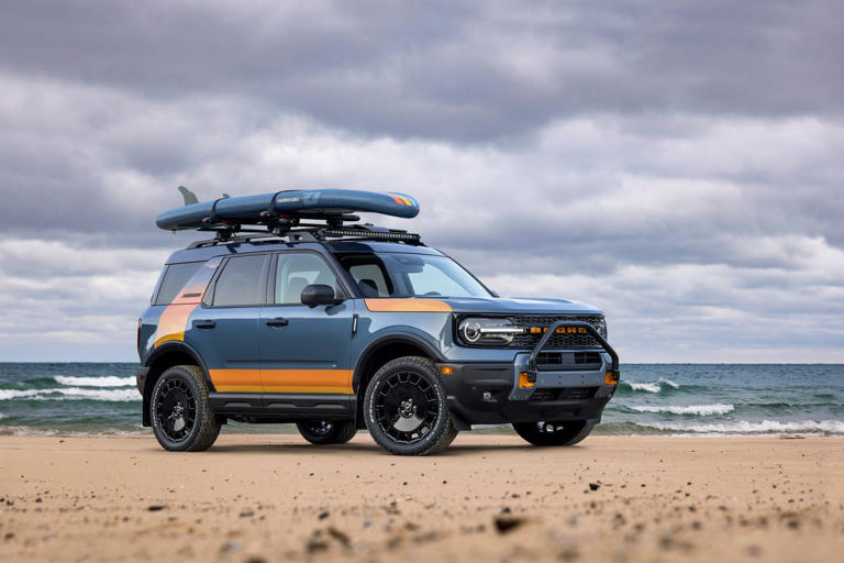 Ford Bronco Silver Lake Dunes Gives Customers Ideas for Something They ...