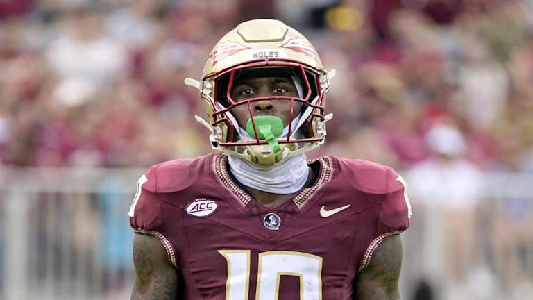 Oregon Ducks' Ross Douglas Addresses Evan Stewart Injury