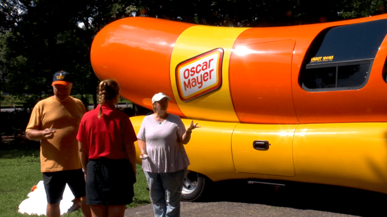 ‘The people’s vehicle’: Oscar Mayer Wienermobile rolls into Richmond
