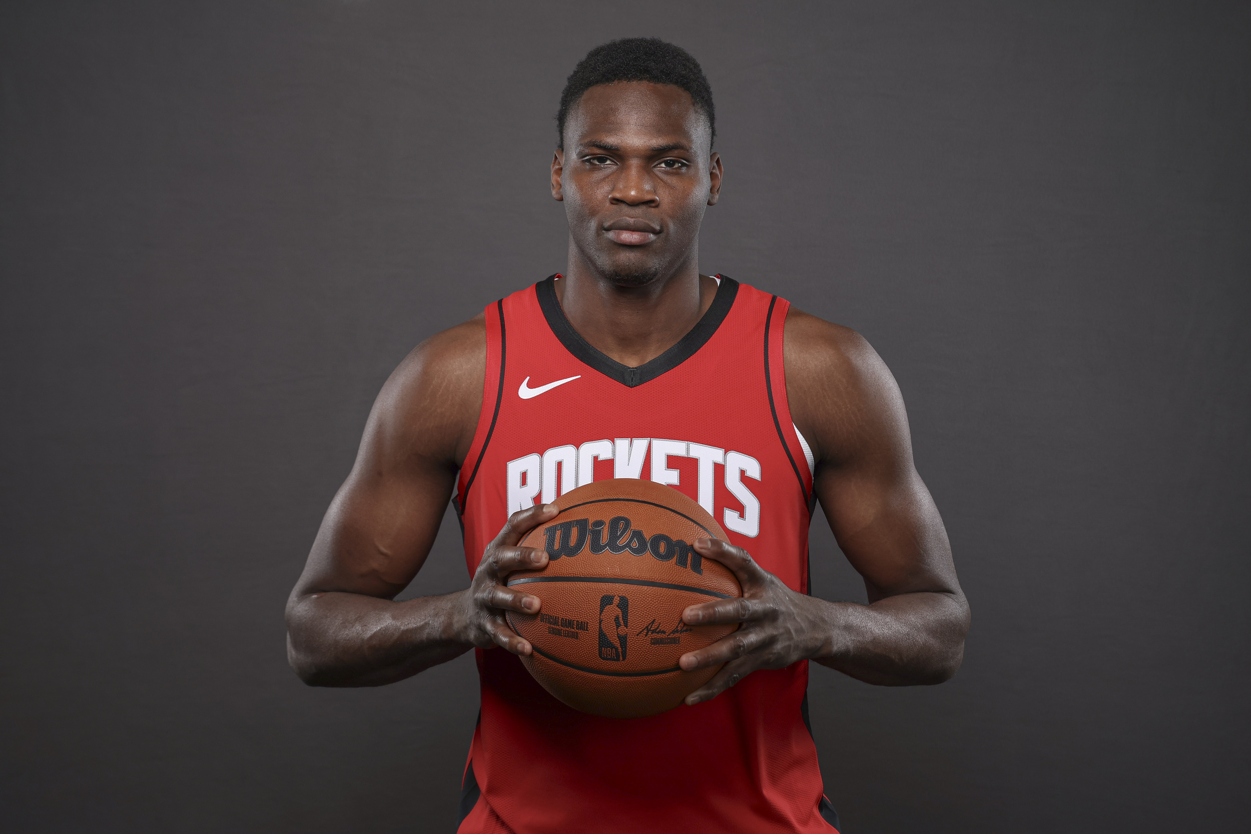 Hawks move to add big-man depth with Rockets G League standout