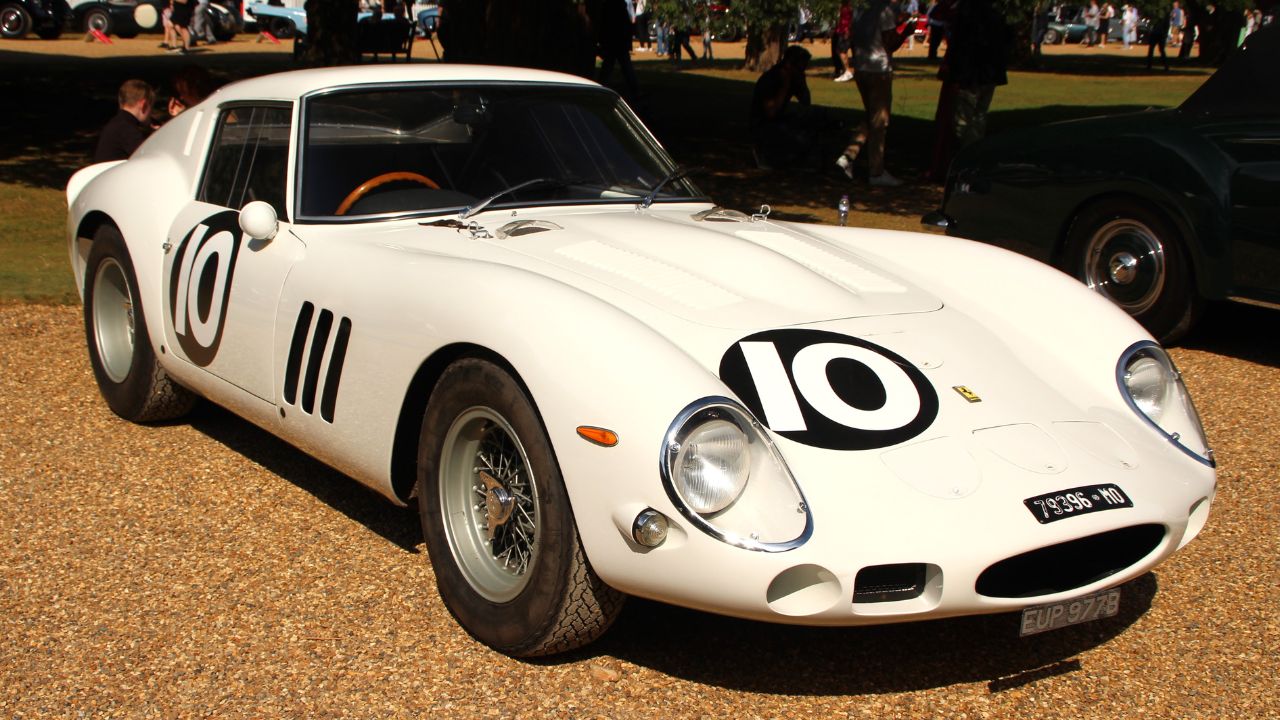 10 of the most beautiful cars ever built